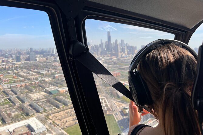 Chicago Helicopter 10-Minute Tour for up to Three Passengers - Examining the Value