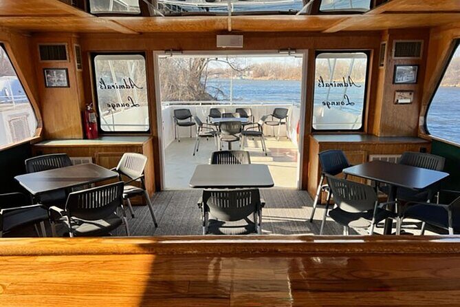 Chicago Skyline Tiki Chic Party Cruise on Lake Michigan - Who Will Love This Cruise?