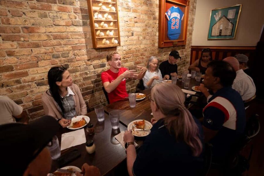 Chicago: The Ultimate Foodie Walking Tour with Tasty Stops - Who Would Enjoy This Tour?