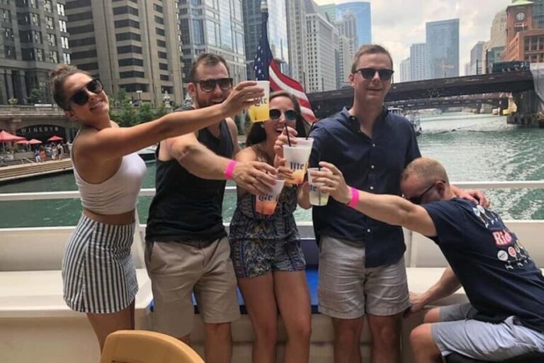 Chicago: Tiki Bar Cruise on Chicago River or Lake Michigan - What Travelers Can Expect