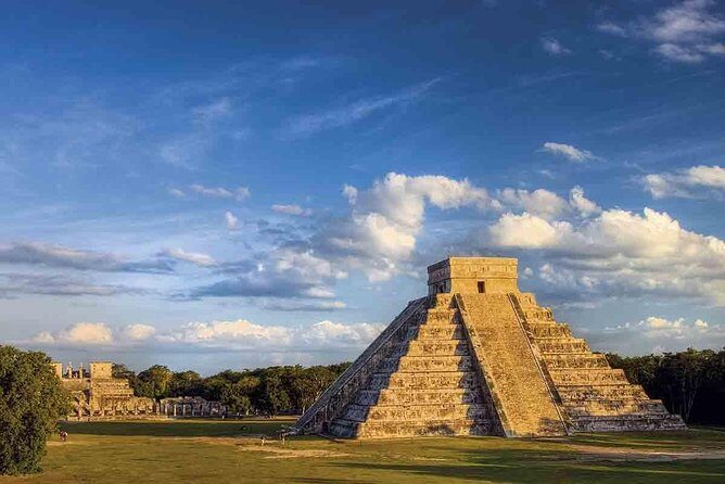 Chichen Itza Classic Tour and Cenote Saamal Departures from Tulum - Navigating the Practicalities: Transportation, Timing, and Group Experience