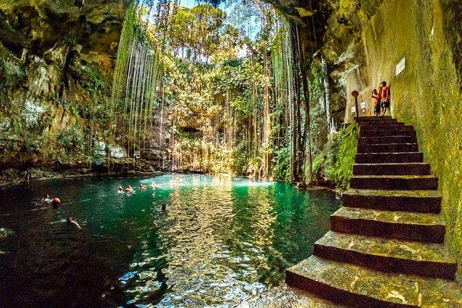 Chichen Itza LDS tour all inclusive from Cancun (Private) - Stop 3: Ik Kil Cenote — A Refreshing Dip