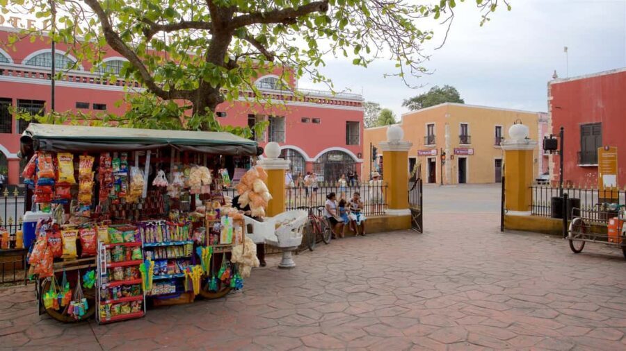 Chichén Itzá Plus: Complete Tour with Free Drinks - Exploring Chichén Itzá: The Heart of the Tour