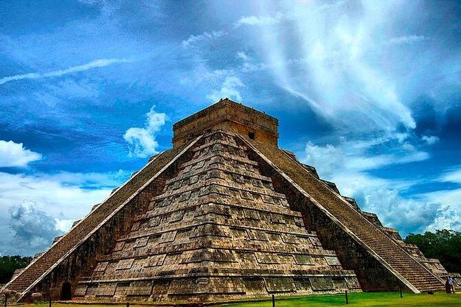 Chichen Itza Sunrise Express Day Tour from Riviera Maya - Food, Refreshments, and Personal Time