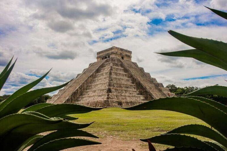 Chichen Itza: Tour to One of the Seven Wonders of the World - How the Experience Adds Up for Travelers