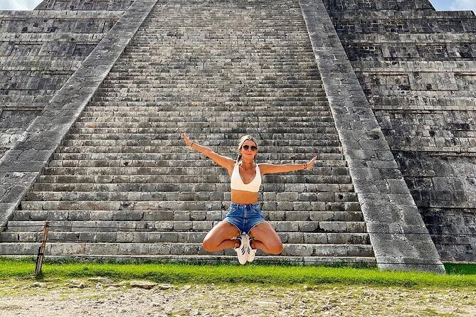 Chichén Itzá Tour with an Expert Guide from Valladolid - Exploring the Chichén Itzá Tour in Depth