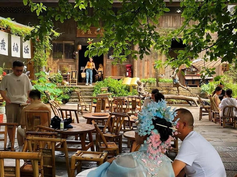 Chongqing: Private Half-Day Tour with Hotpot Meal - Exploring the Heart of Chongqing in Half a Day