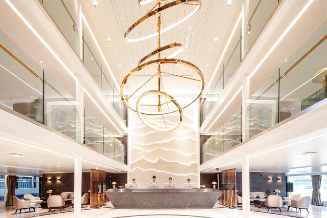 Chongqing to Yichang: 3-Night Luxury CENTURY GLORY Yangtze River Cruise Tour - What Sets This Cruise Apart