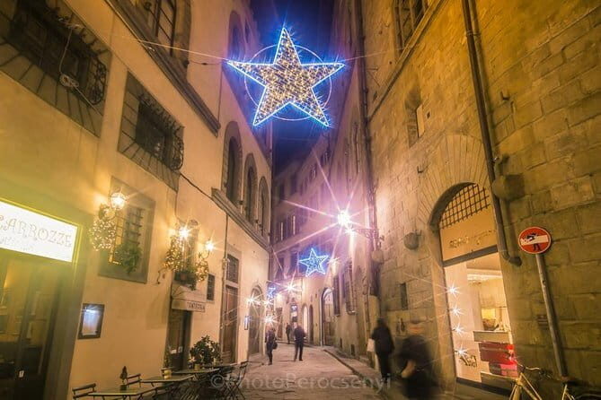 Christmas Lights Private Photo Tour in Florence - In-Depth Look at the Itinerary and What to Expect
