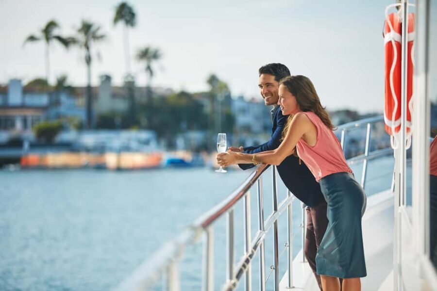 City Cruises Long Beach: Dinner Cruise with Buffet and DJ - Who Is This Experience Best For?