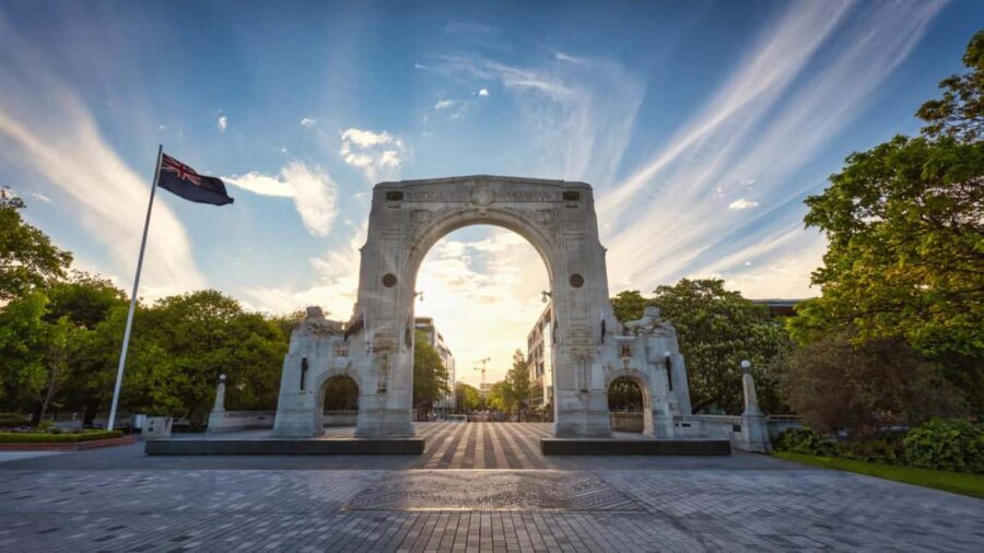 City Gems: Christchurch Private Family Walking Tour - Detailed Breakdown of the Tour