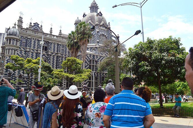 City Tour + Commune 13 Medellin - FAQ
