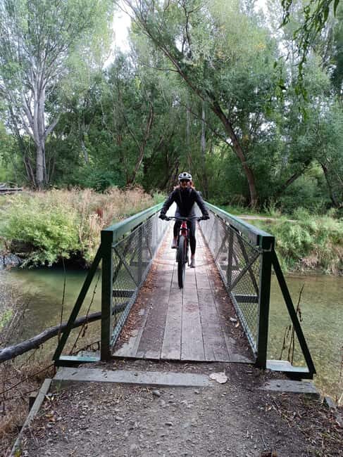 Clyde: Roxburgh Gorge Trail Bike Ride with Jet Boat - An In-Depth Look at the Tour