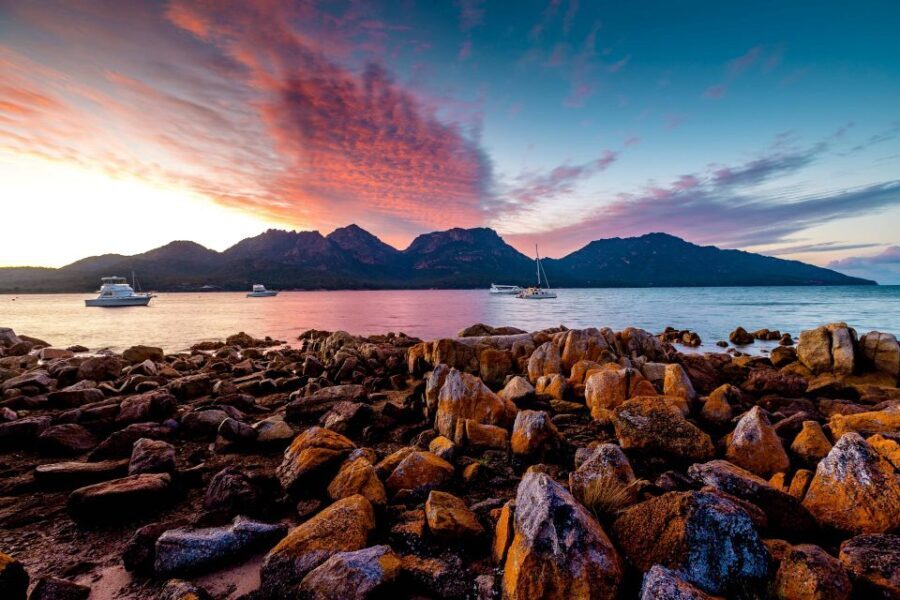 Coles Bay: Wineglass Bay Adults-Only Cruise with Lunch - What Sets This Tour Apart?