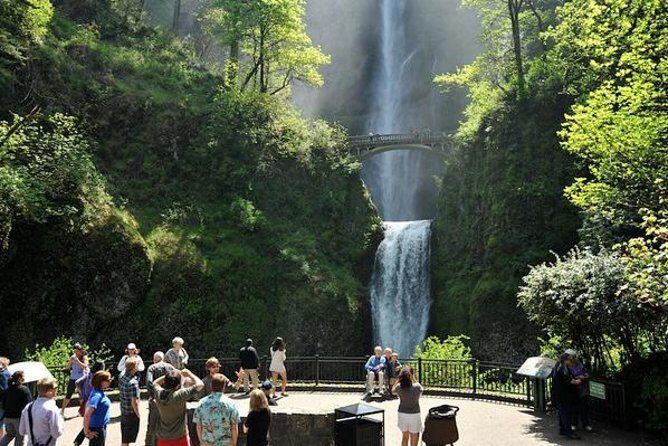Columbia Gorge Waterfalls & Wineries from Portland: All-Inclusive Afternoon Tour - What Makes This Tour Stand Out