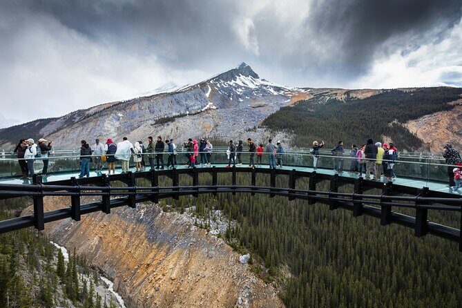 Columbia Icefield Skywalk Peyto Lake Bow Lake Tour from Calgary - Transportation, Group Size, and Logistics
