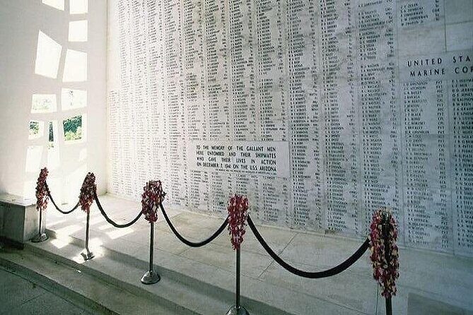 Complete Pearl Harbor Experience Tour from The Big Island - The Group Size and Atmosphere