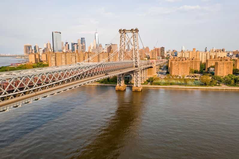 Contrasts of New York Tour - Itinerary and Neighborhood Highlights