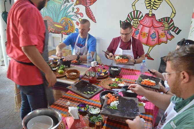 Cooking classes + margaritas and mezcal tasting - The Drinks: Margaritas & Mezcal