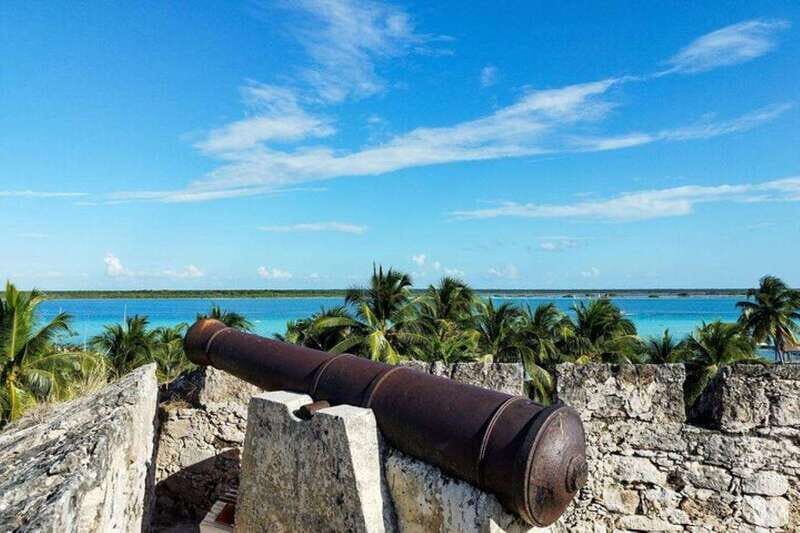 Costa Maya: Bacalar Lagoon and Cenote Boat Adventure - Why This Tour is Worth Considering