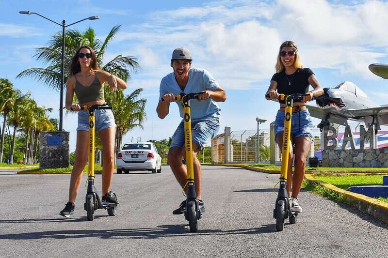 Cozumel: Clear Boat and Electric Scooter Ride - Key Points