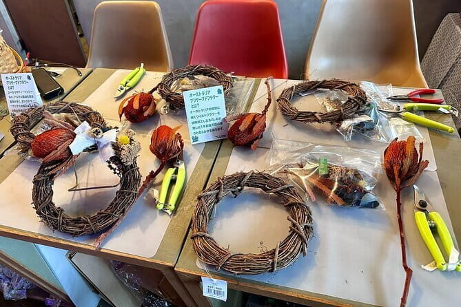 Creating natural, fresh and preserved flowers in Tokyo - Materials, Location, and Practicalities
