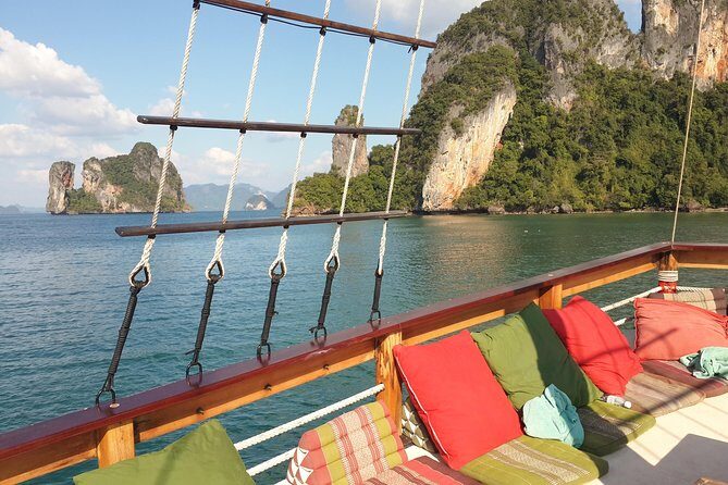 Cruising on a comfortabel boat in Phang Nga Bay - The "Must-Do" Tour Khao Lak - The Sum Up