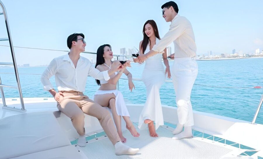 Da Nang: Son Tra peninsula luxury Yacht rental, private - The Experience Compared to Alternatives