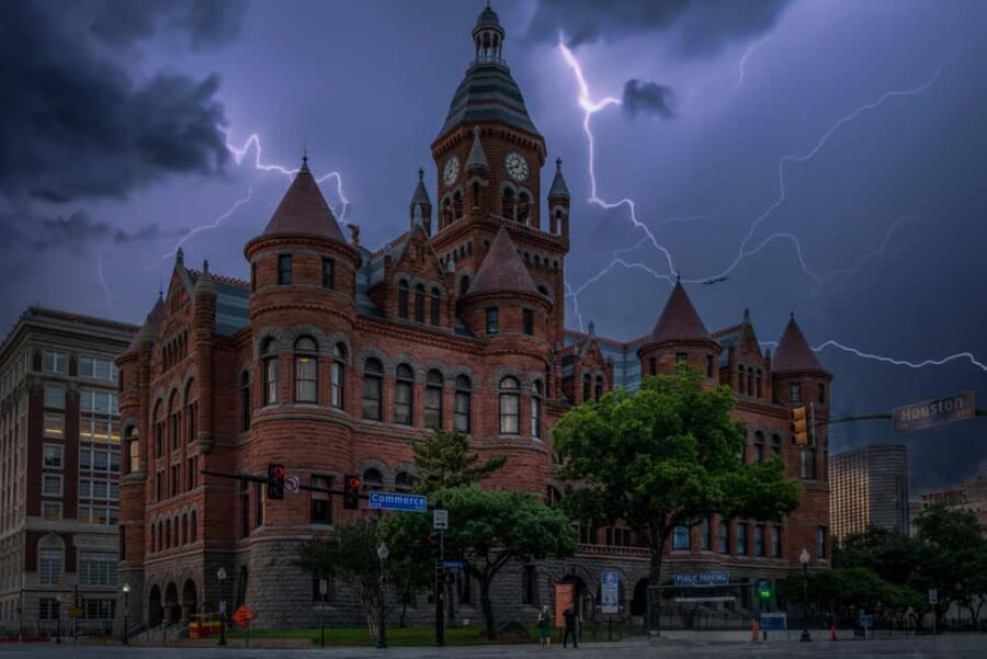 Dallas Spirits & Spirits Haunted Pub Crawl - A Closer Look at the Tour Itinerary