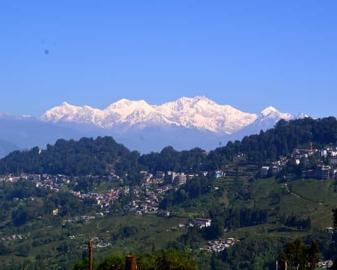 Darjeeling Cultural & Nature Walking Guided Tour - Arrival and Introduction on Mall Road