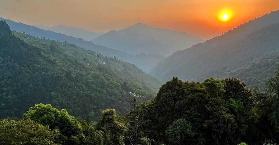 Darjeeling: Tiger Hill Sunrise Hike  Guided Day Trip - A Complete Guide to Your Tiger Hill Sunrise Hike