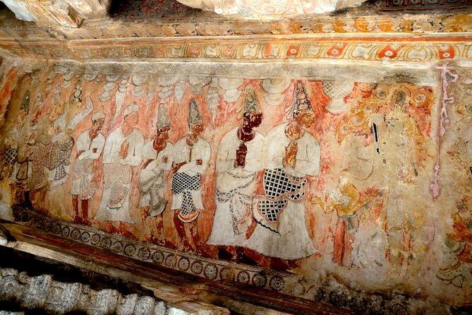 Day trip from Bangalore to Lepakshi for Temple architecture & paintings - Practical Details & Value