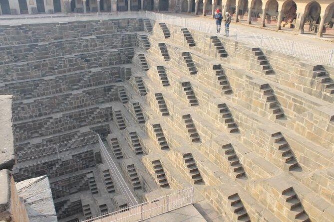 Day Trip to Chand Baori, Step Well & City Palace from Jaipur - The Drive Back & Local Life in Jaipur