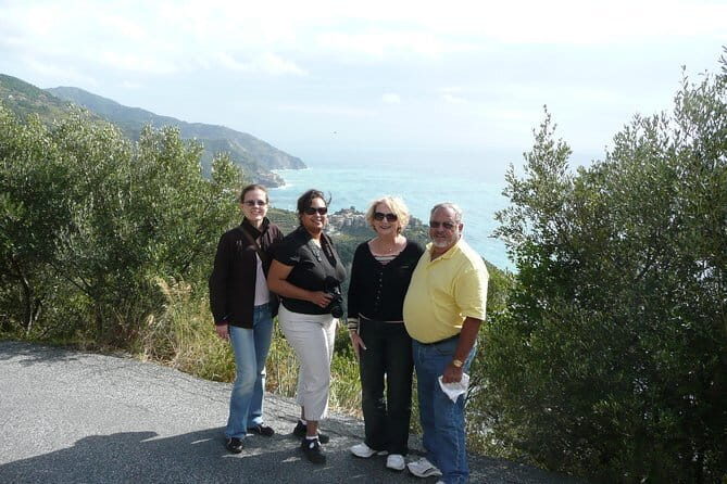 Day trip to Cinque Terre by Deluxe minivan & Hiking - Afternoon Visits: Manarola and Relaxed Exploration