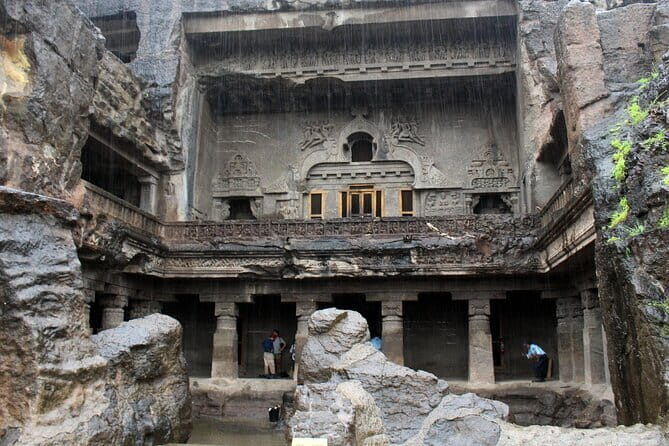 Day Trip to Ellora Caves & Daulatabad Fort (Guided Tour by Car from Aurangabad) - Potential Drawbacks or Considerations