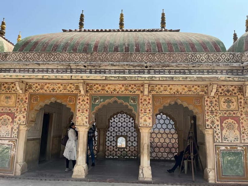 Day Trip to Jaipur from Delhi via Expressway - Arrival and Introduction to Jaipur
