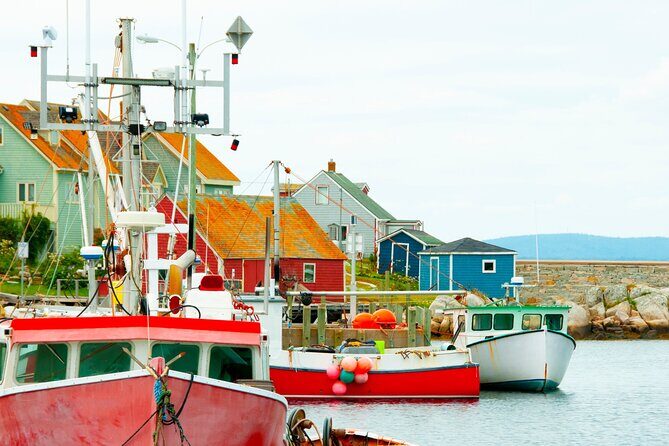 Day Trip to Lunenburg, Mahone Bay and Peggy's Cove from Halifax - The Breakdown of Each Stop and What You’ll Experience