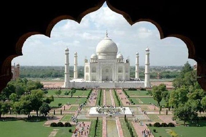 DELHI - AGRA - VARANASI (7 Nights / 8 Days) - From Delhi to Agra: A Journey into Mughal Glory