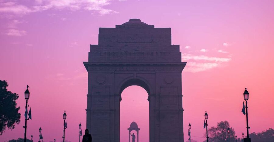 Delhi: Full Day Old and New Delhi Tour By Private Car - What Travelers Can Expect