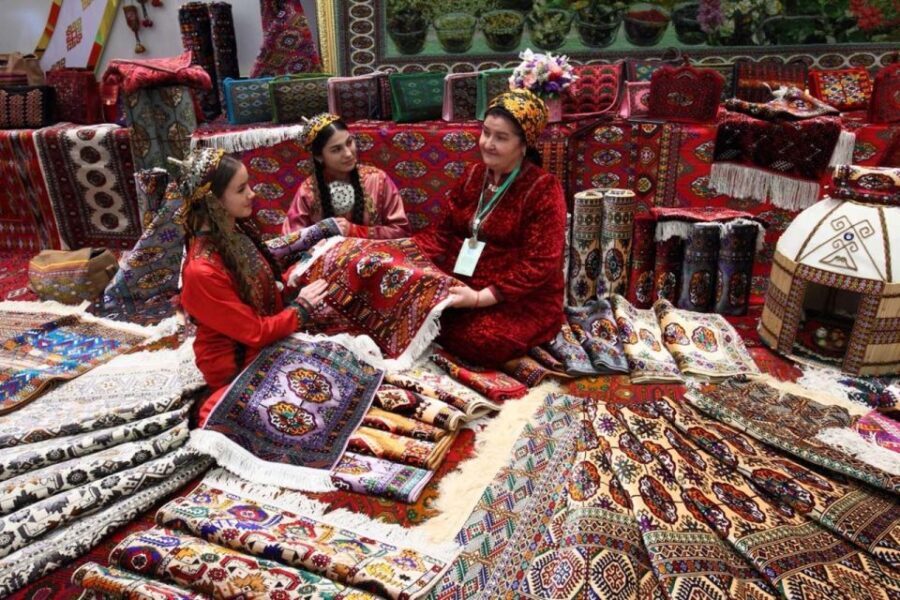 Delhi: Half day Shopping tour with guide by car. - An In-Depth Look at the Itinerary