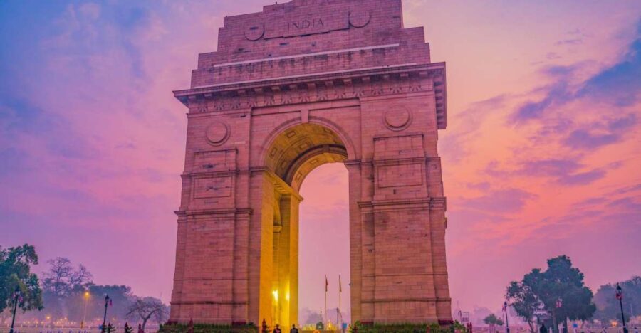 Delhi: Old and New Delhi Private Guided Tour - Transitioning to New Delhi: Monuments and Modernity