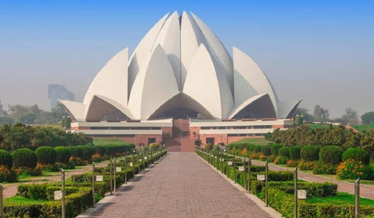 Delhi: Private Old Delhi & New Delhi Full or Half-Day Tour - A Restorative Lunch and Transition to New Delhi