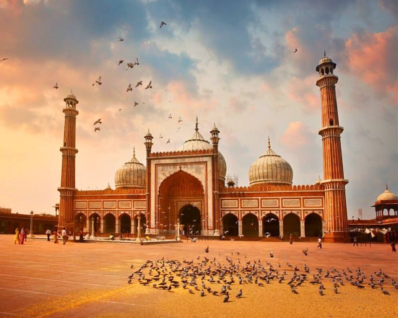 Delhi: Private Spiritual Sites Car Tour with Lunch and Entry - Detailed Breakdown of the Itinerary