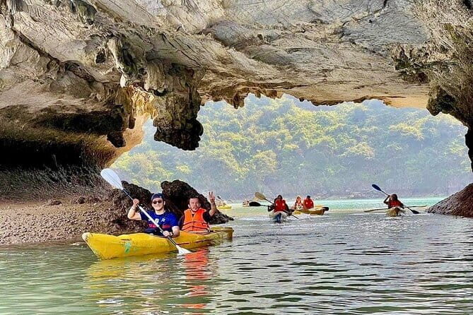 Discover Lan Ha Bay: Full-Day Boat Excursion from Cat Ba Island - What Travelers Say