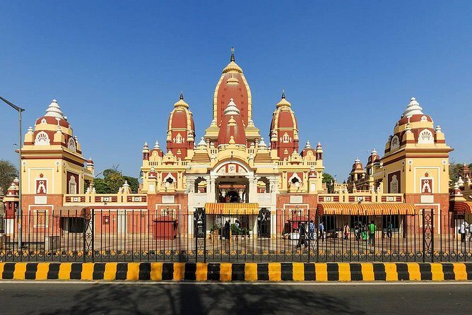 Divine Delhi - Understand the Spirituality and Beliefs of India - Transportation and Group Dynamics