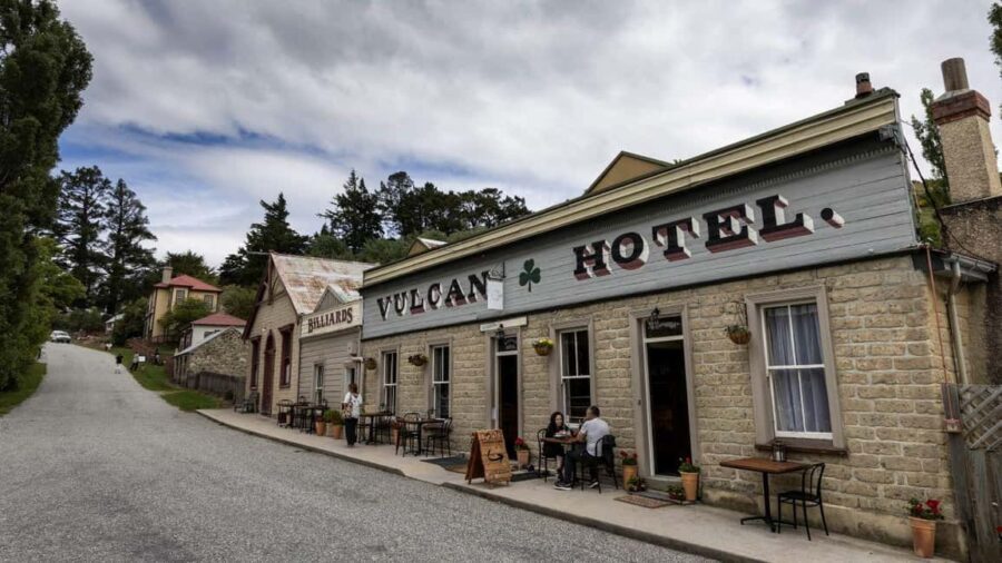Dunedin to Queenstown Incl Train Small-Group Tour (One-Way) - An Unforgettable Ride: The Taieri Gorge Railway