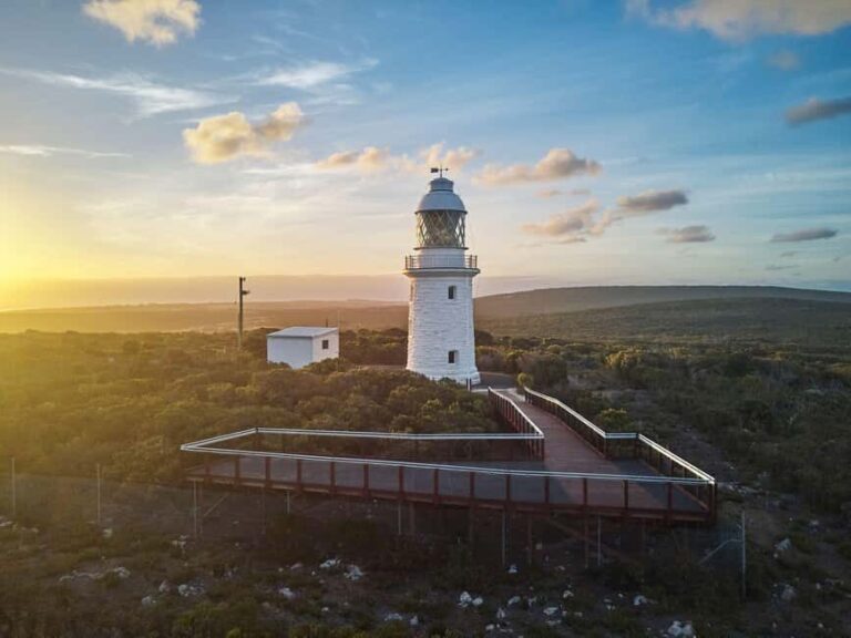 Dunsborough: Cape Naturaliste Lighthouse Guided Tour - Scenic Views and Photo Opportunities
