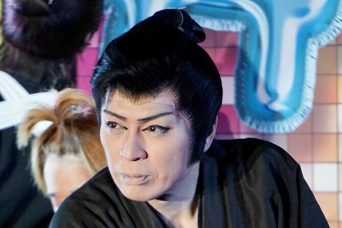 Dynamic Cultural Journey:Explore Traditional Japanese Dance/Drama - The Experience and Its Setting