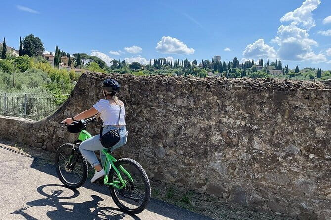 E-bike 2.5 hour Florence & Tuscany With Fresh Olive Oil and Bread - Detailed Breakdown of the Itinerary