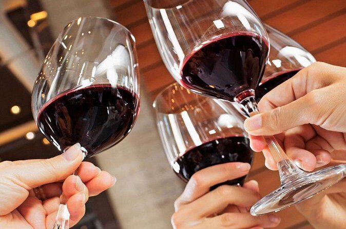 East vs West Full Day Sip Tour - Itinerary Breakdown